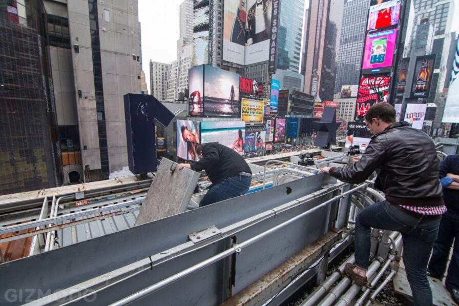 How Times Square Works