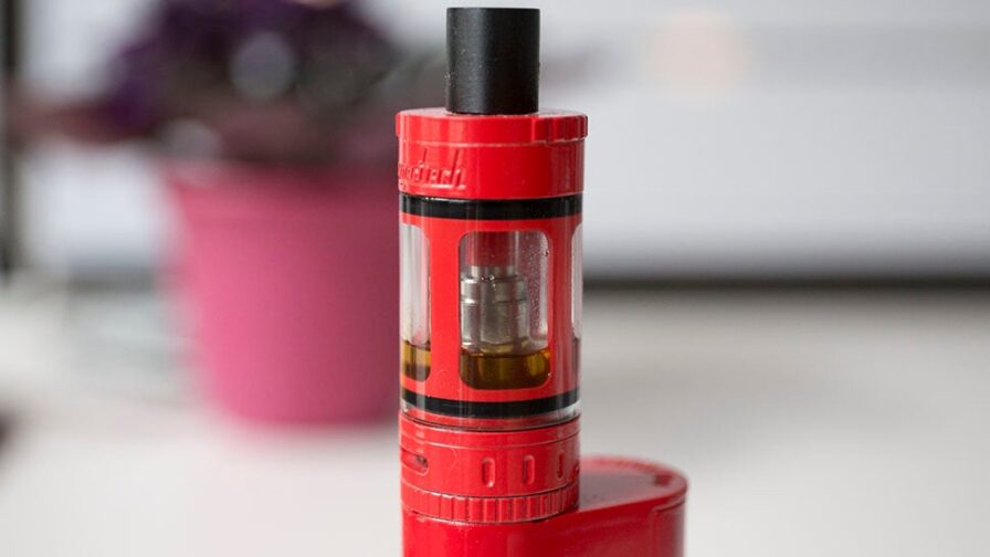 Gizmodo's Ultimate Guide to Vaping