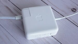 This Clever Laptop Power Plug Shows How Great a Tiny Innovation Can Be