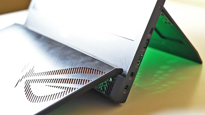 The Asus ROG Mothership Is an Overpowered Surface for Gamers