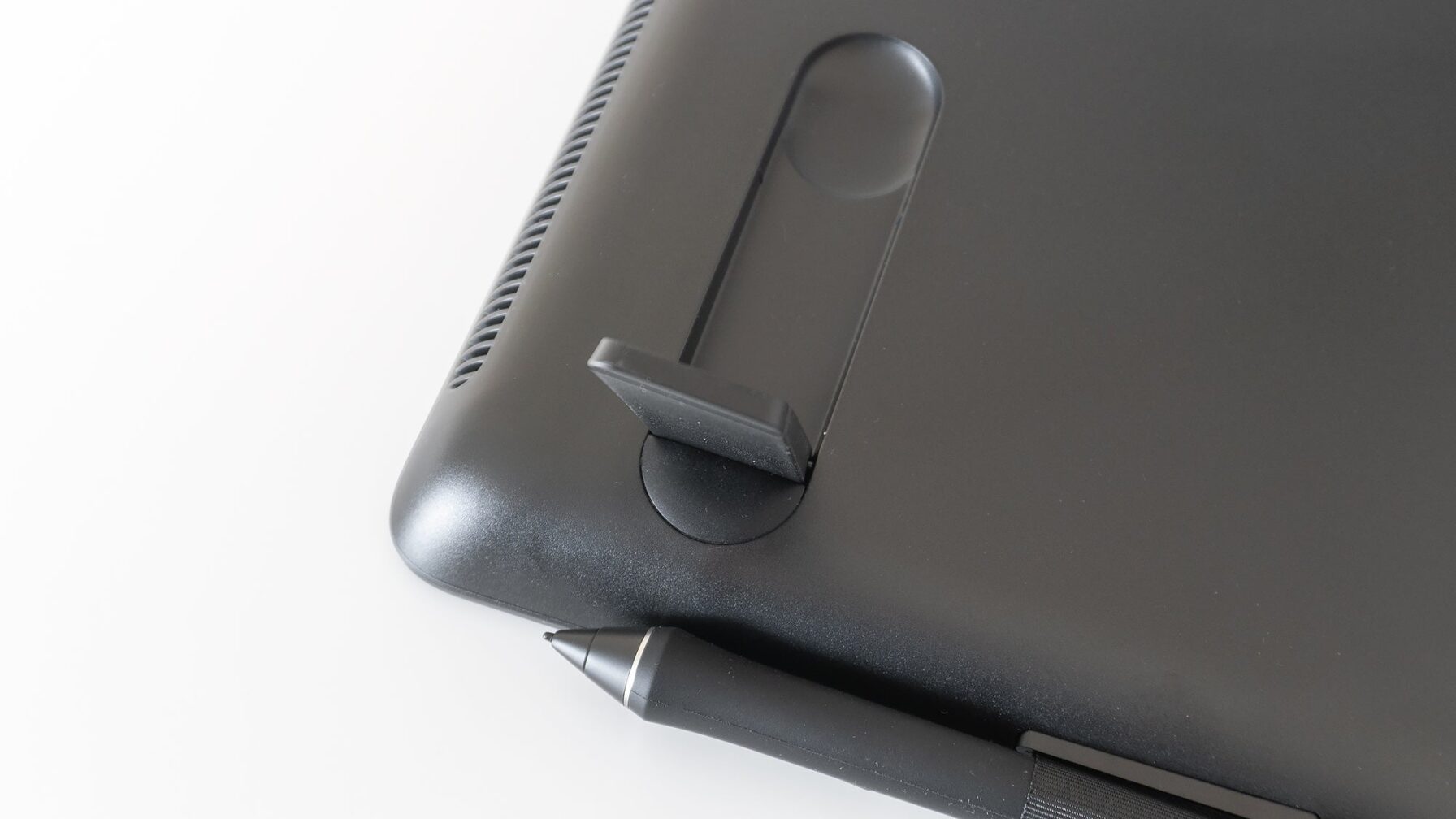 How Wacom's New Affordable Cintiq Beats the iPad