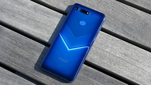 This Gorgeous Punch Hole Phone Will Fool You Into Thinking It Costs a ...