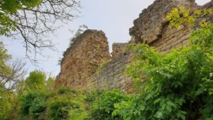Cannonballs Likely Used by Vlad the Impaler Found in Bulgarian Fortress