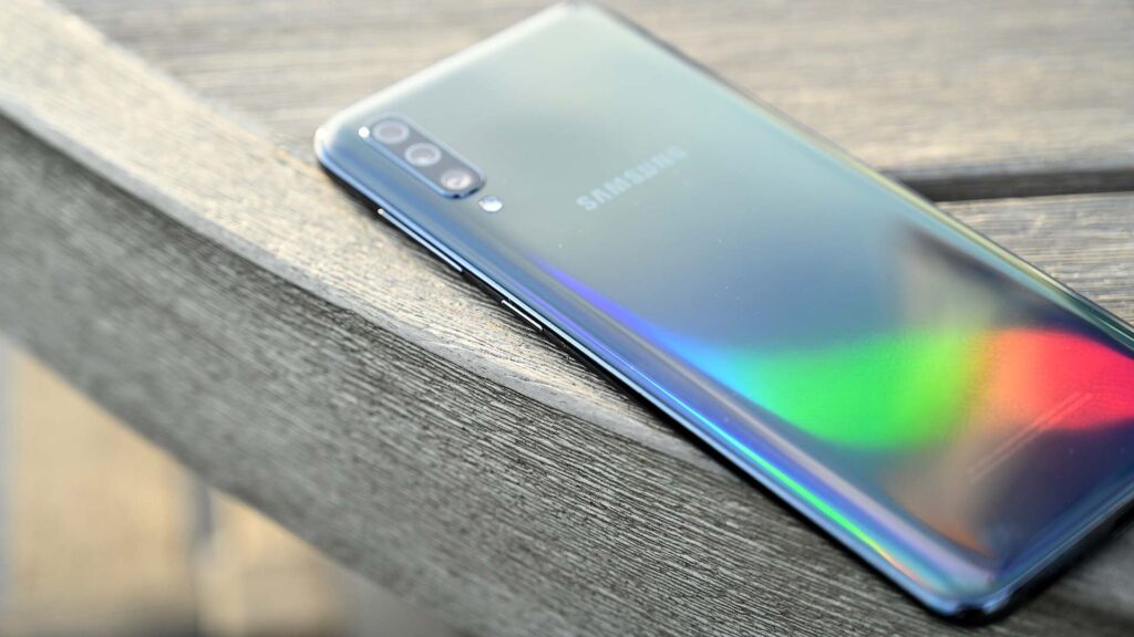 Samsung Galaxy A50 Review: The New Budget Smartphone to Beat