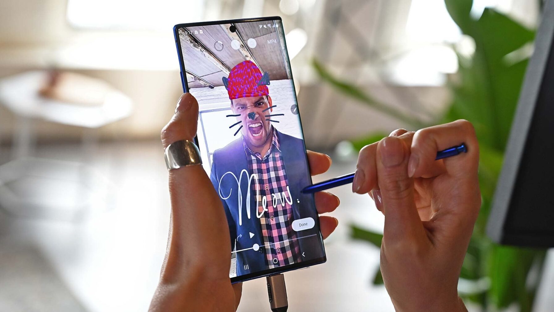 Samsung Thinks Two Galaxy Notes Might Be Better Than One