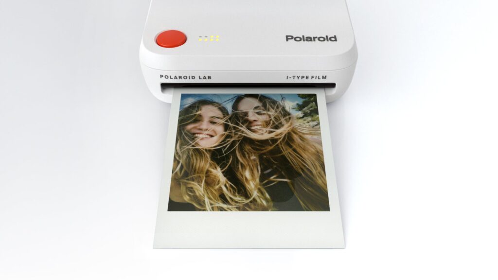New Polaroid Prints Photos Off Your Smartphone's Screen Without ...