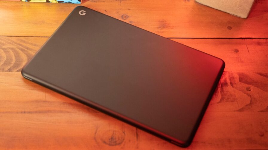 Google's Pixelbook Go Is Really Weird, But Holy Crap That Battery Life