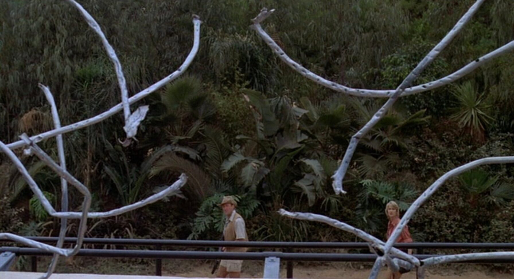 The Greatness of Jurassic Park Comes From Its Many Bad Ideas