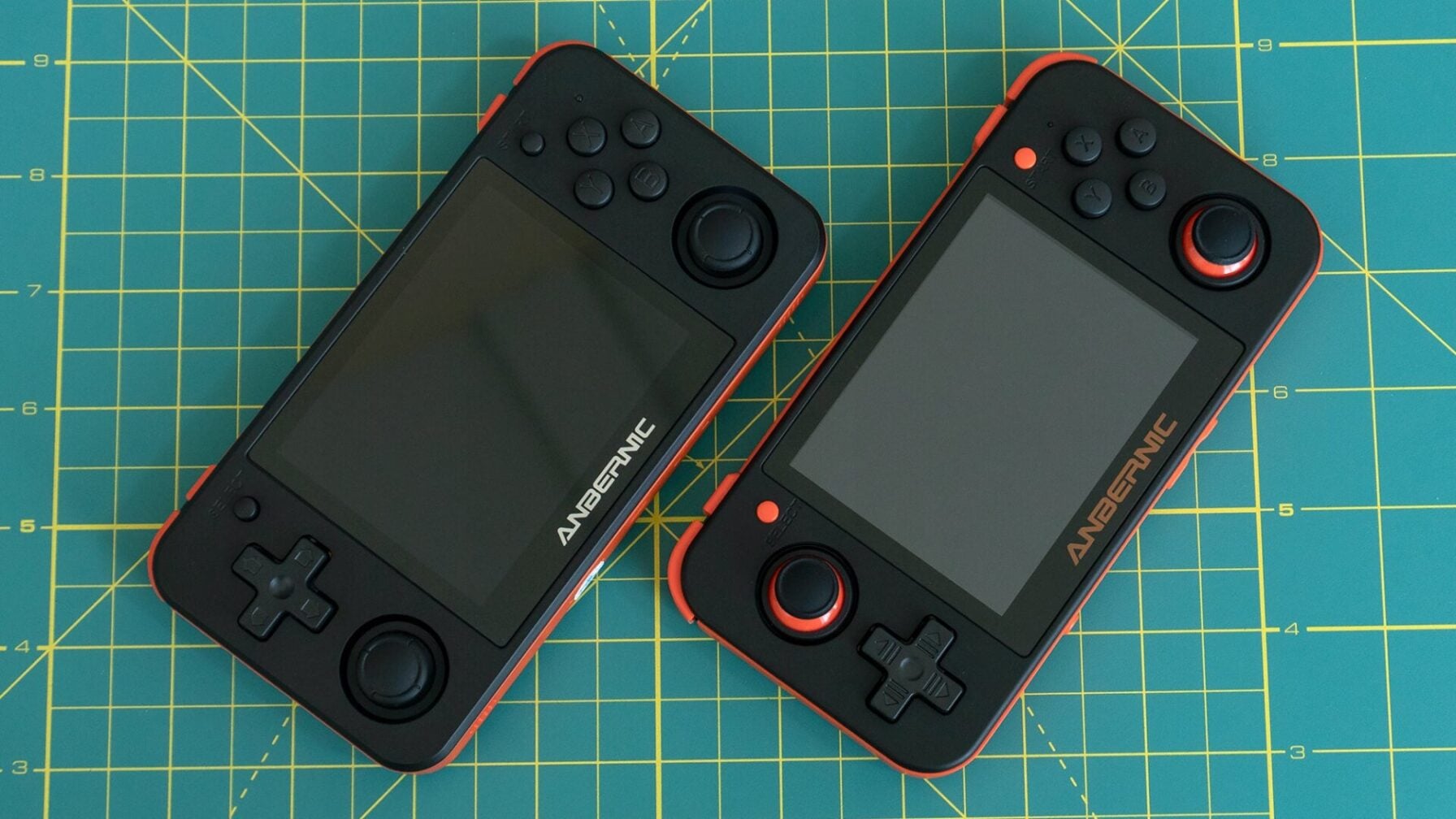 The RG350P Is the Retro Portable You Should Buy