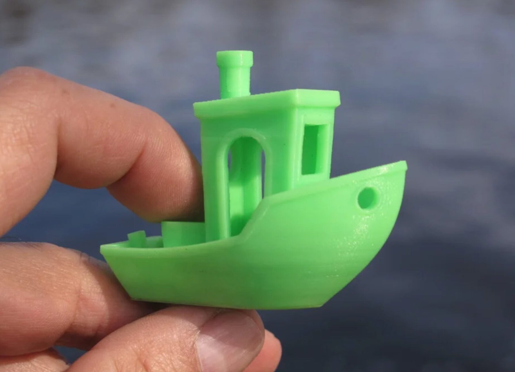 Physicists 3D Print a Boat That Could Sail Down a Human Hair