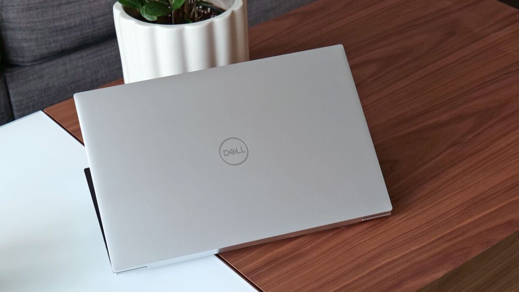 Dell's XPS 17 Proves Big-Screen Laptops Are Back, and They're Awesome