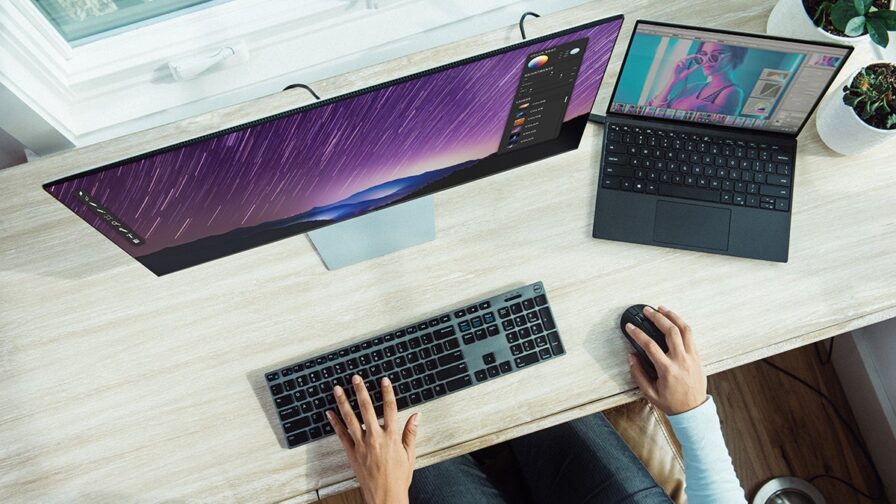 How to Turn Your Laptop Into a Desktop