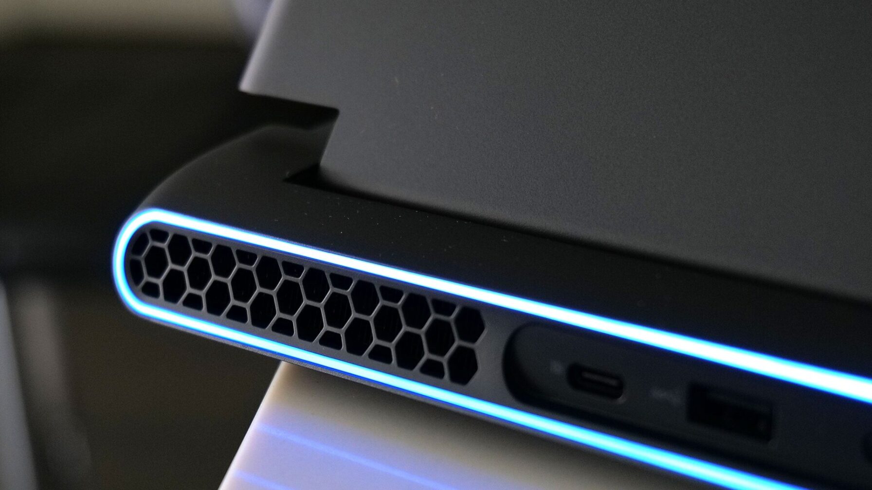Alienware Picked a Good Time to Get Back on Board With AMD