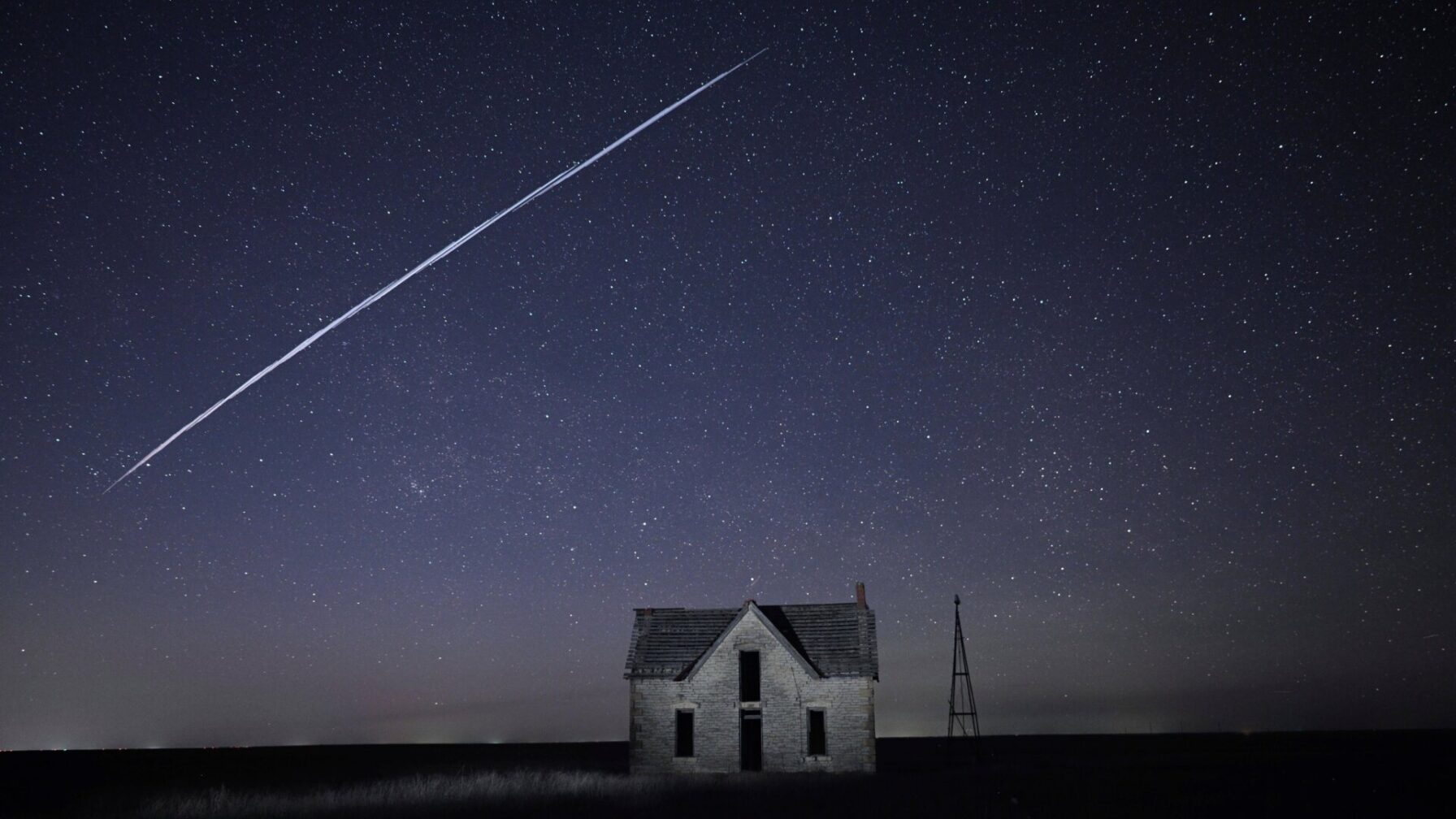 Astronomers Rally to Stop Starlink and Other Satellite Constellations ...