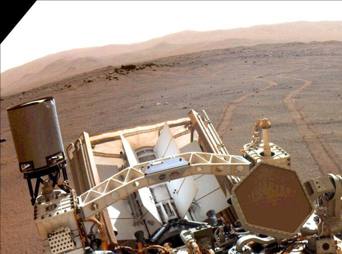Perseverance Rover Breaks Distance Record Without Human Help