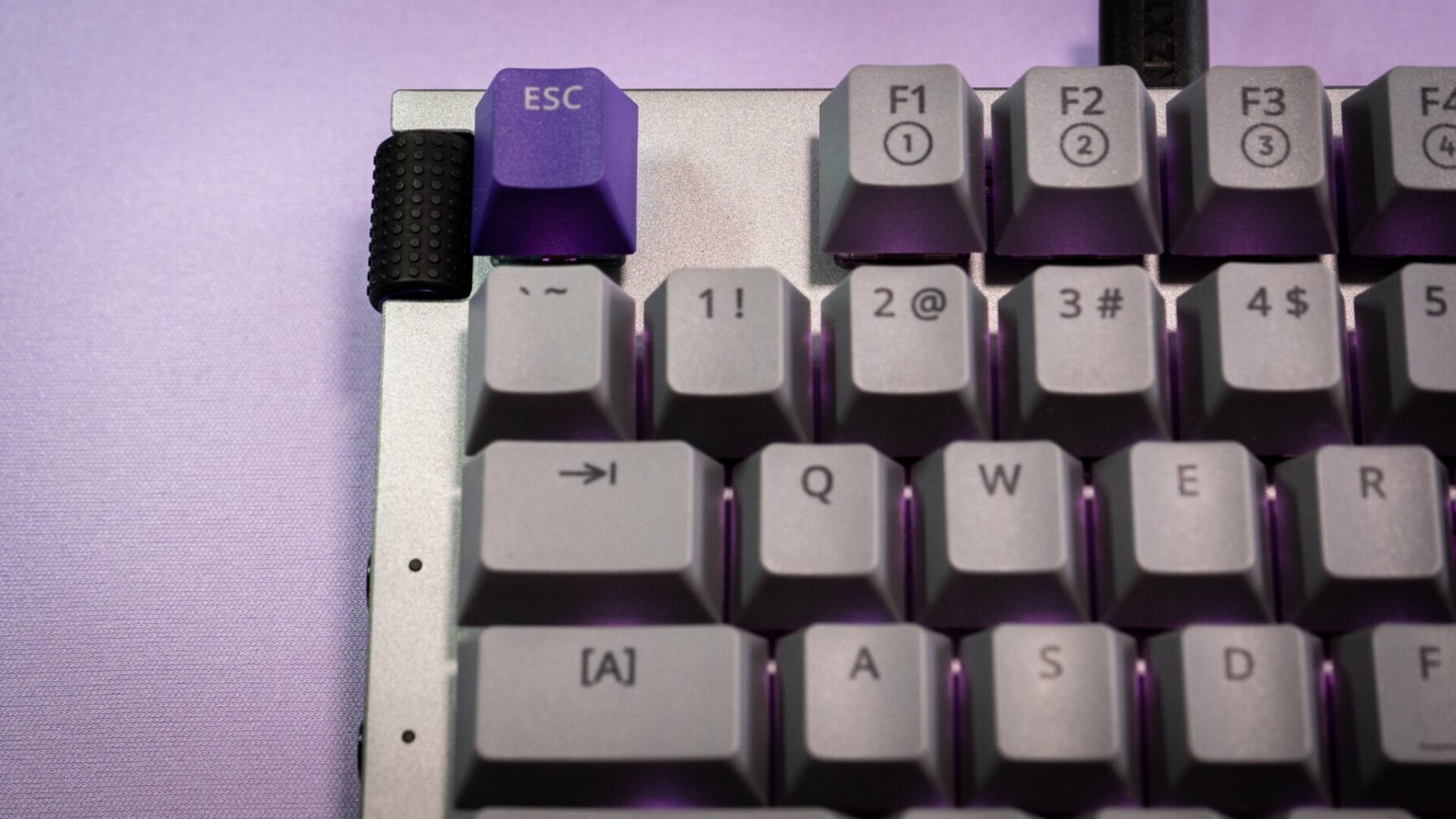 NZXT Function Is a Mechanical Keyboard for People Who Want a Little ...