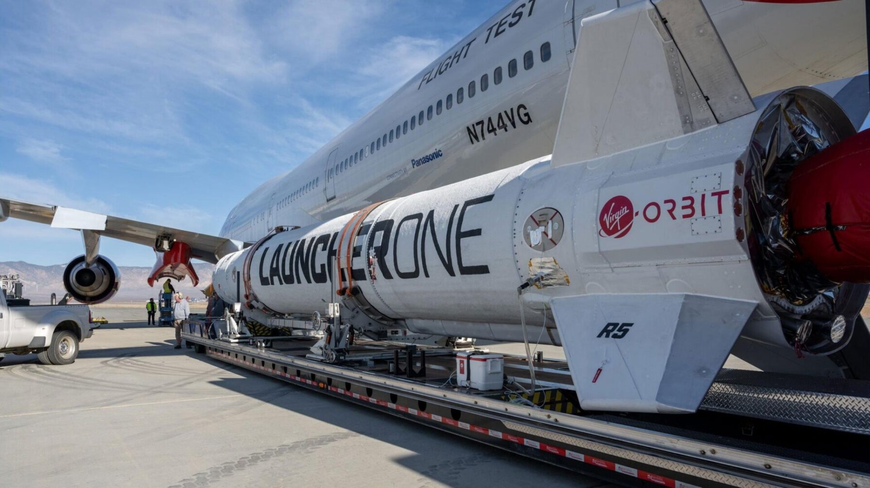 Watch Live as Virgin Orbit Attempts Its First Nighttime Airplane ...