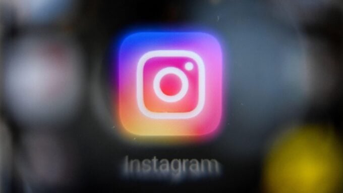 New Instagram 'Notes' Feature Is a Snapchat/Twitter Frankenstein