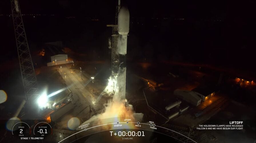 Falcon 9 Rocket Sets New Payload Weight Record During SpaceX Starlink ...