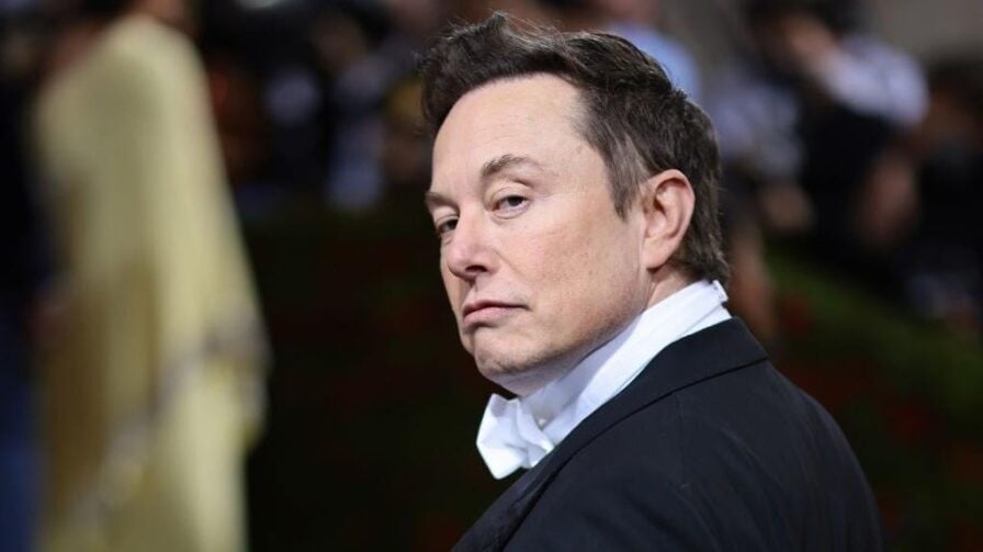 Elon Musk Says Media Is 'Racist Against Whites & Asians' After Dilbert ...