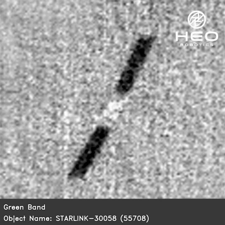 New Image Is Our First Look at SpaceX's 'Mini' Starlink in Orbit