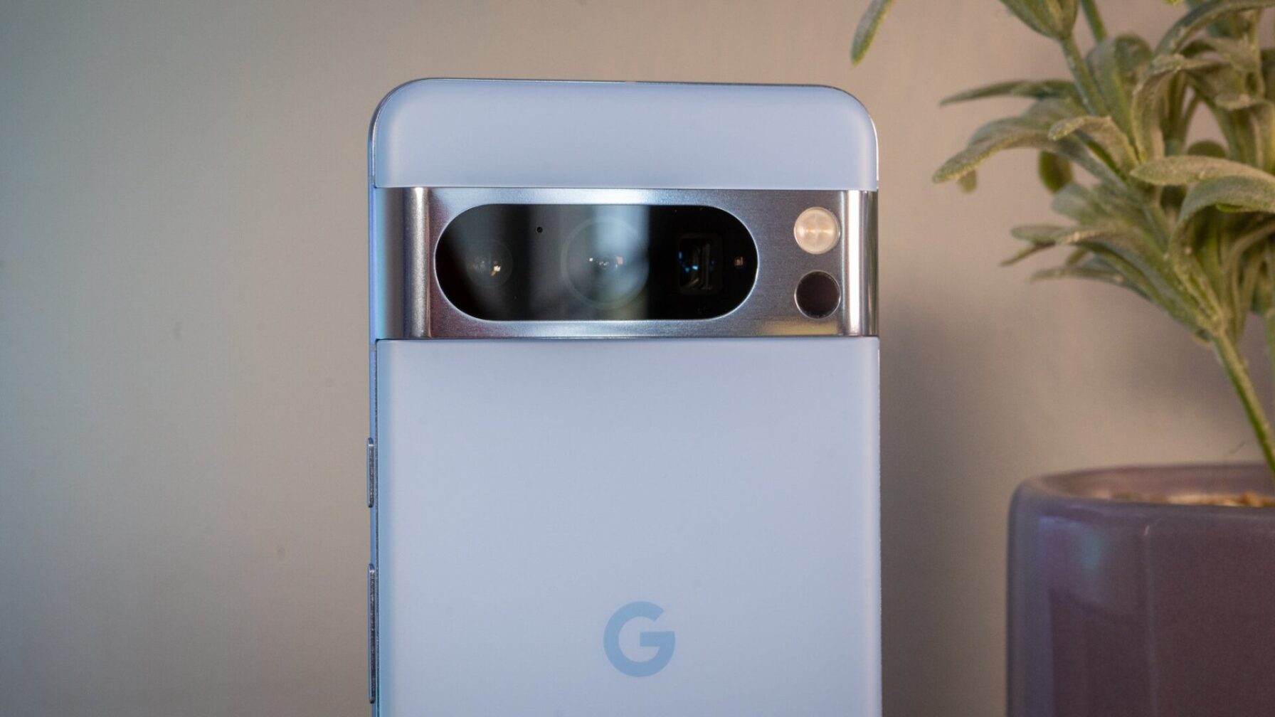 Pixel 8 Pro Review: Sets the New Standard for All Things Android