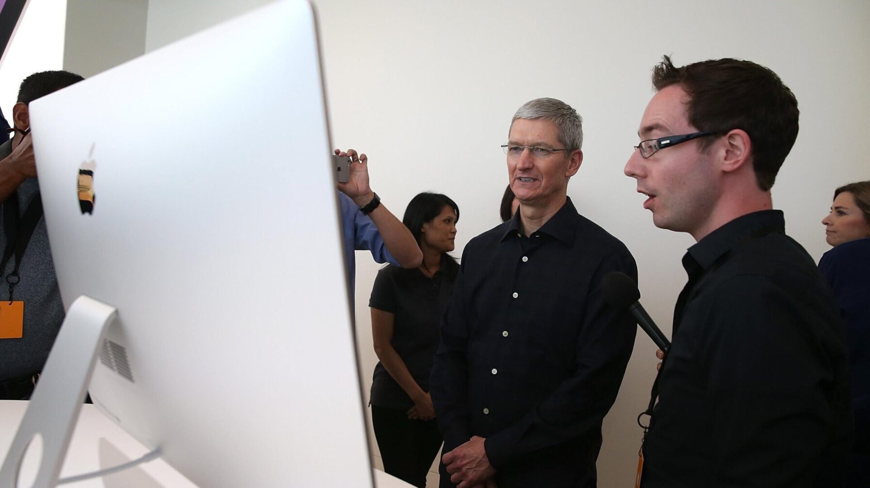 Want a 32-inch iMac? Be Ready to Wait Until 2025.