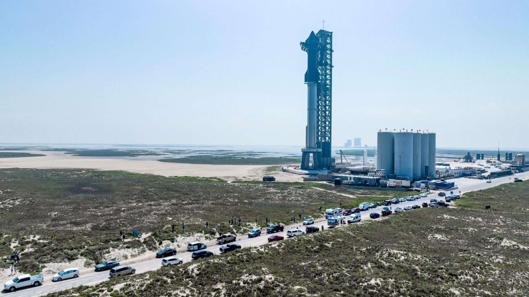 SpaceX Employees Suffer Broken Bones, Head Injuries Due to Company's ...