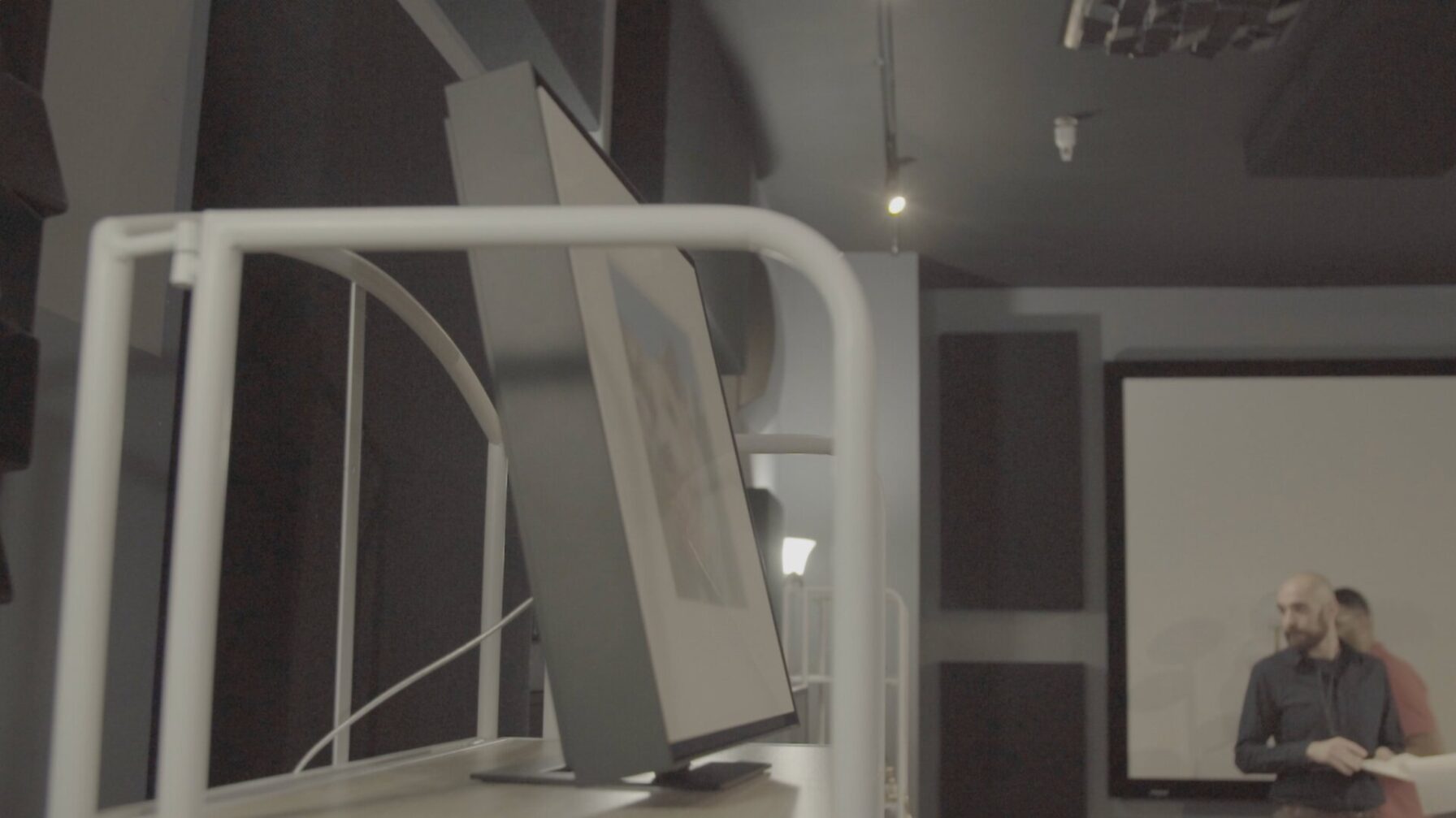 First Look: Samsung Music Frame