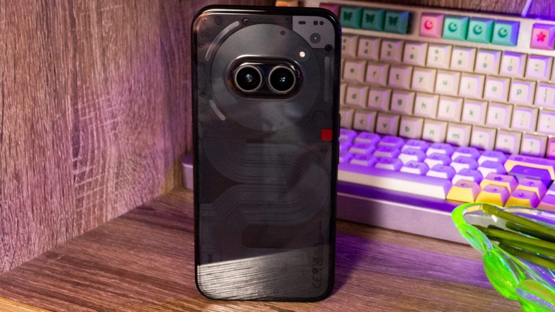 Nothing Phone (2a) Hands-on: A Phone to Challenge Google and Samsung's ...