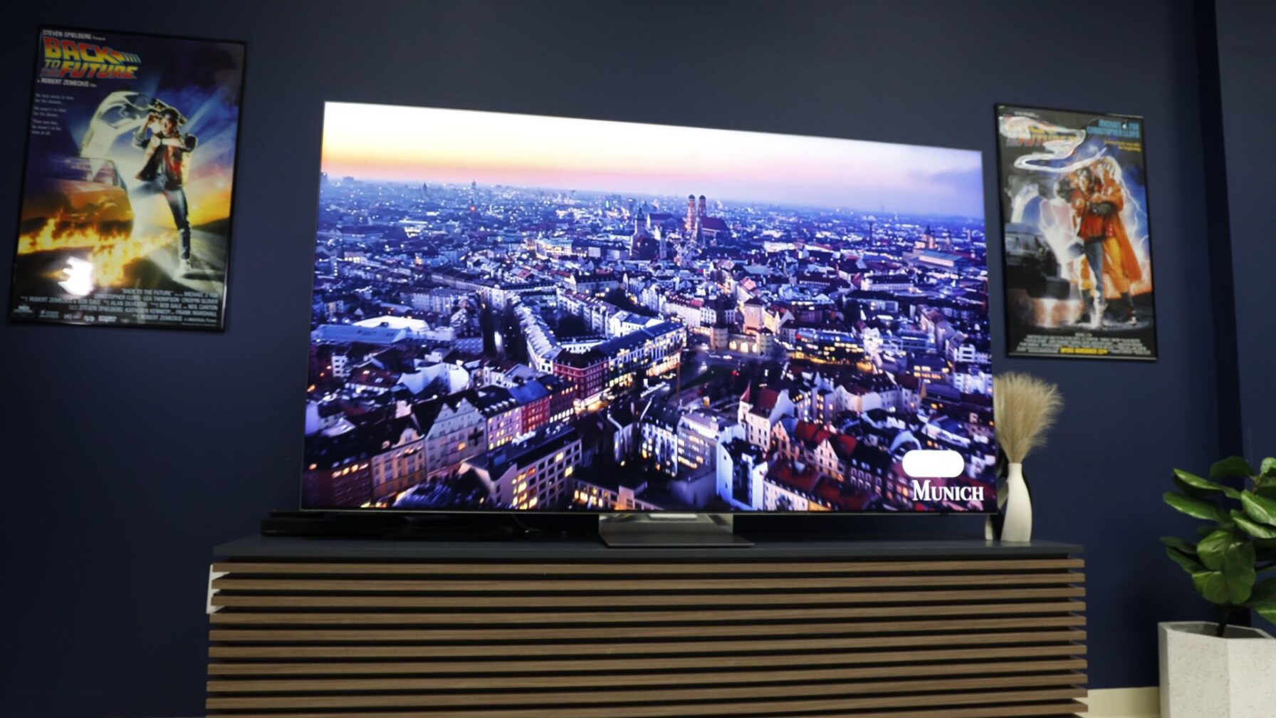 First Look: Samsung’s 4K, 8K QLED and OLED TVs Are Some of the Best TVs ...
