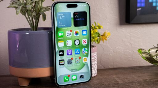 Apple iPhone 15 Review: The iPhone That's Worth the Upgrade