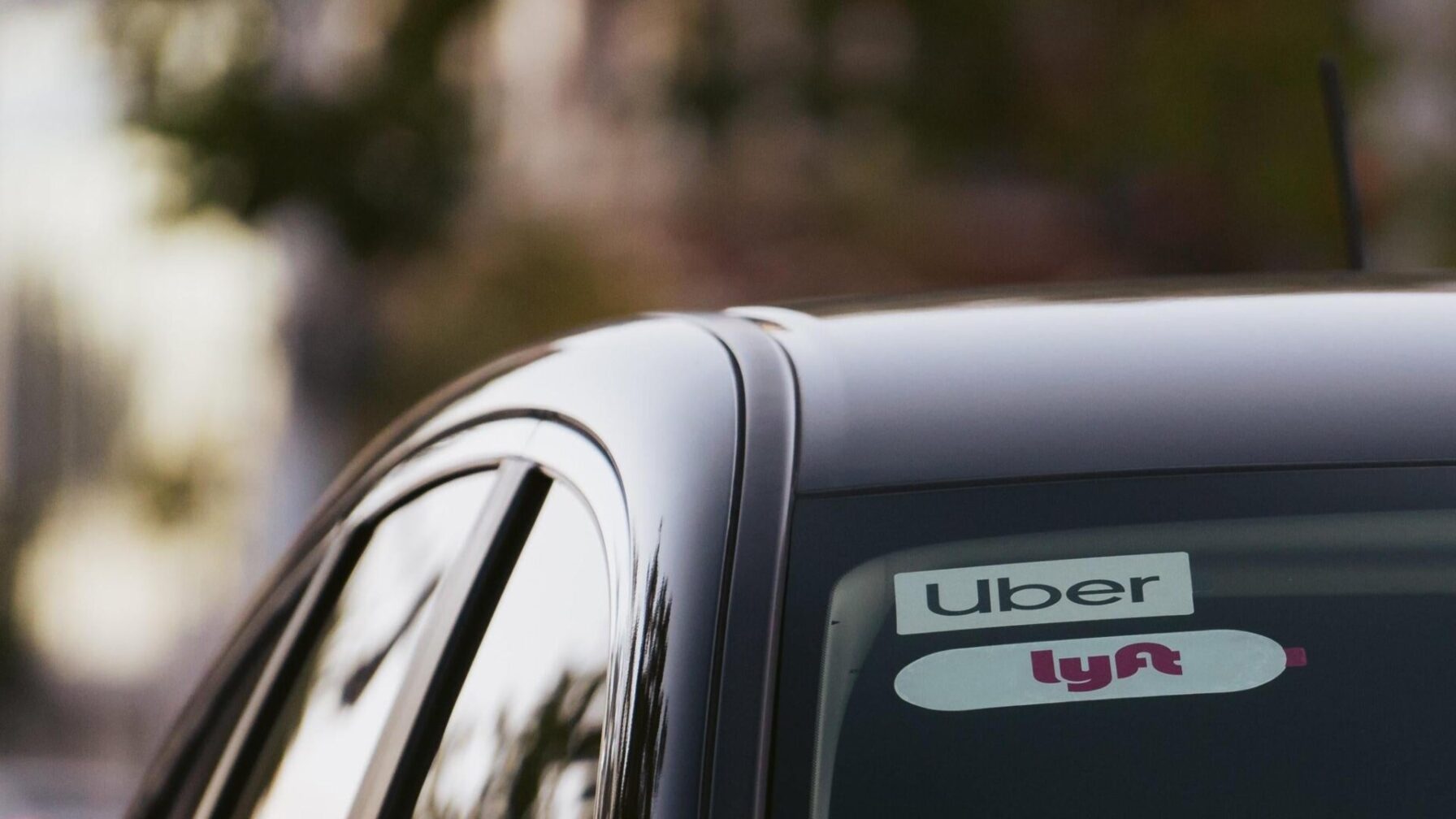 Uber, Lyft Walk Back Threats to Leave Minneapolis as State Passes New ...