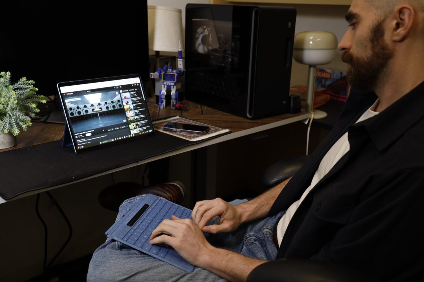 Microsoft Surface Pro Review: A Laptop With an Identity Crisis