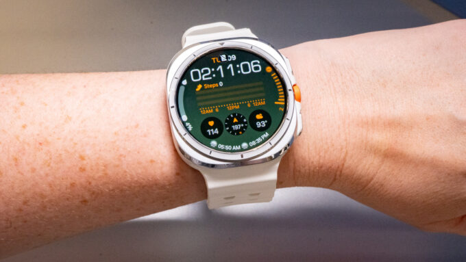 Samsung Galaxy Watch Ultra Hands-on