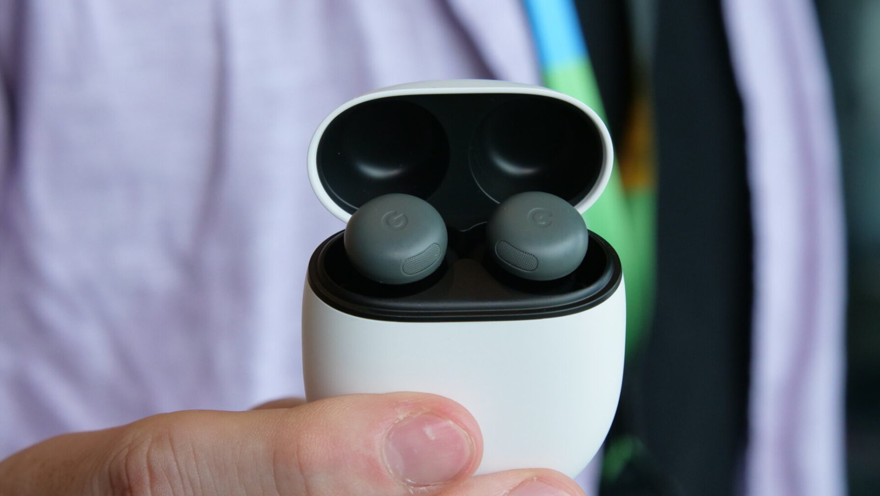 Google’s Pixel Buds Pro 2 Hands On: Lighter and a Better Fit