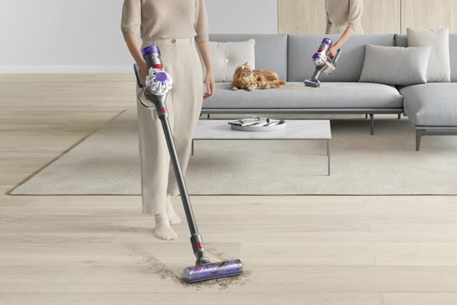 Dyson V8 Goes to Near Record Low on Amazon (115AW, 40 Min, HEPA ...