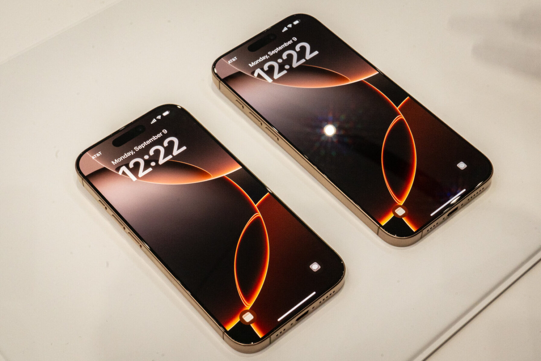 iPhone 16 Pro Hands On: It's Not Brown, It's Desert Titanium