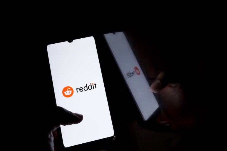Reddit Looks to Get in Bed With Altman's Creepy 'World ID' Orbs for ...