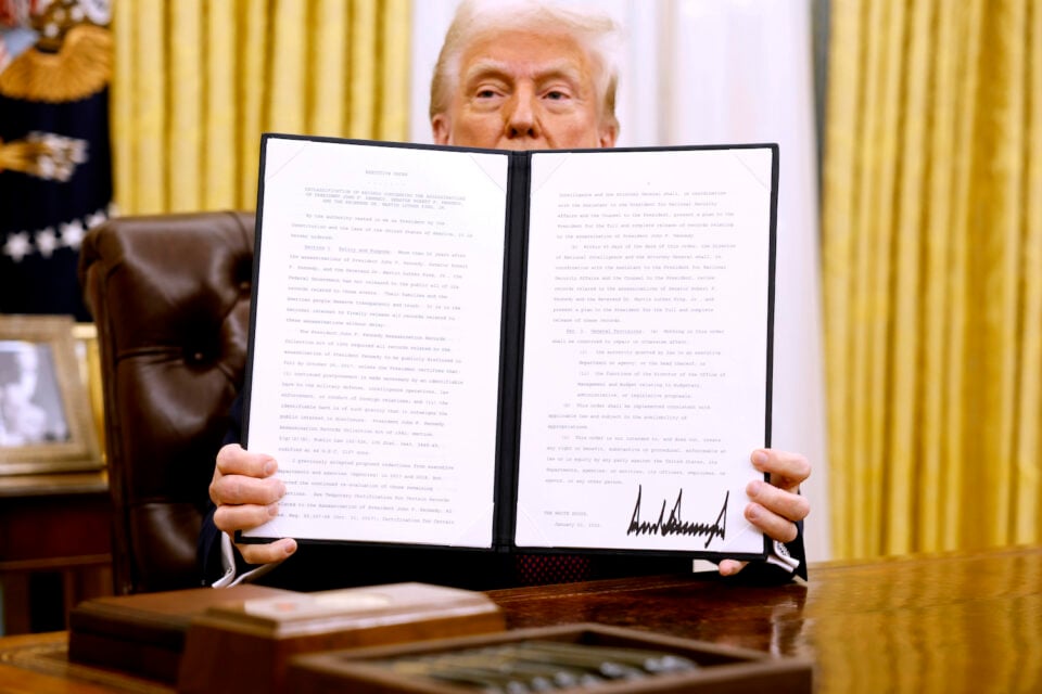 Trump's AI Executive Order Will Reportedly Make Sharing Models with the ...
