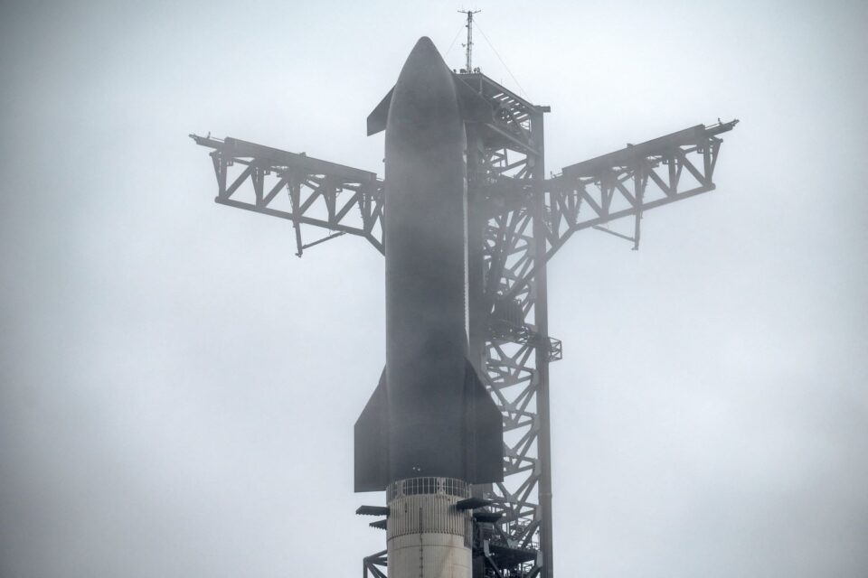 Threats of SpaceX Rocket Debris Forcing Flight Delays Over Indian Ocean ...