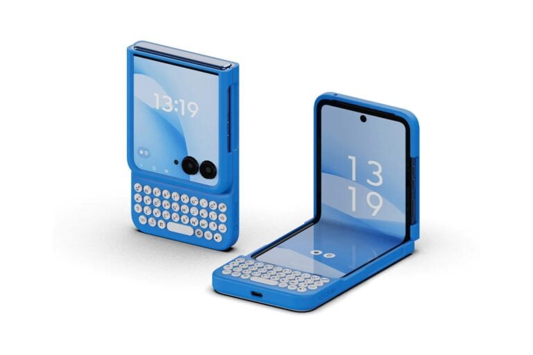Clicks' Android Keyboard Case Makes Your Foldable Phone Look Like an ...