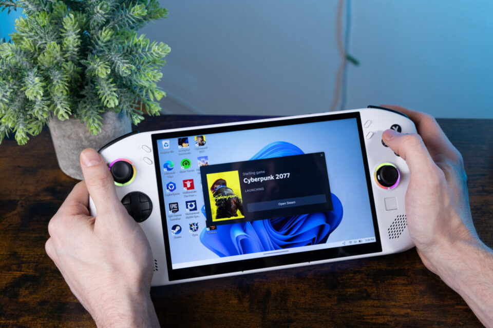 Watch How SteamOS Handhelds Outperform Windows
