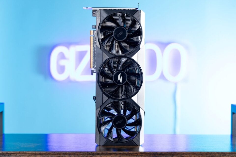 AMD Radeon RX 9070 Review: Solid, But You Really Want the XT