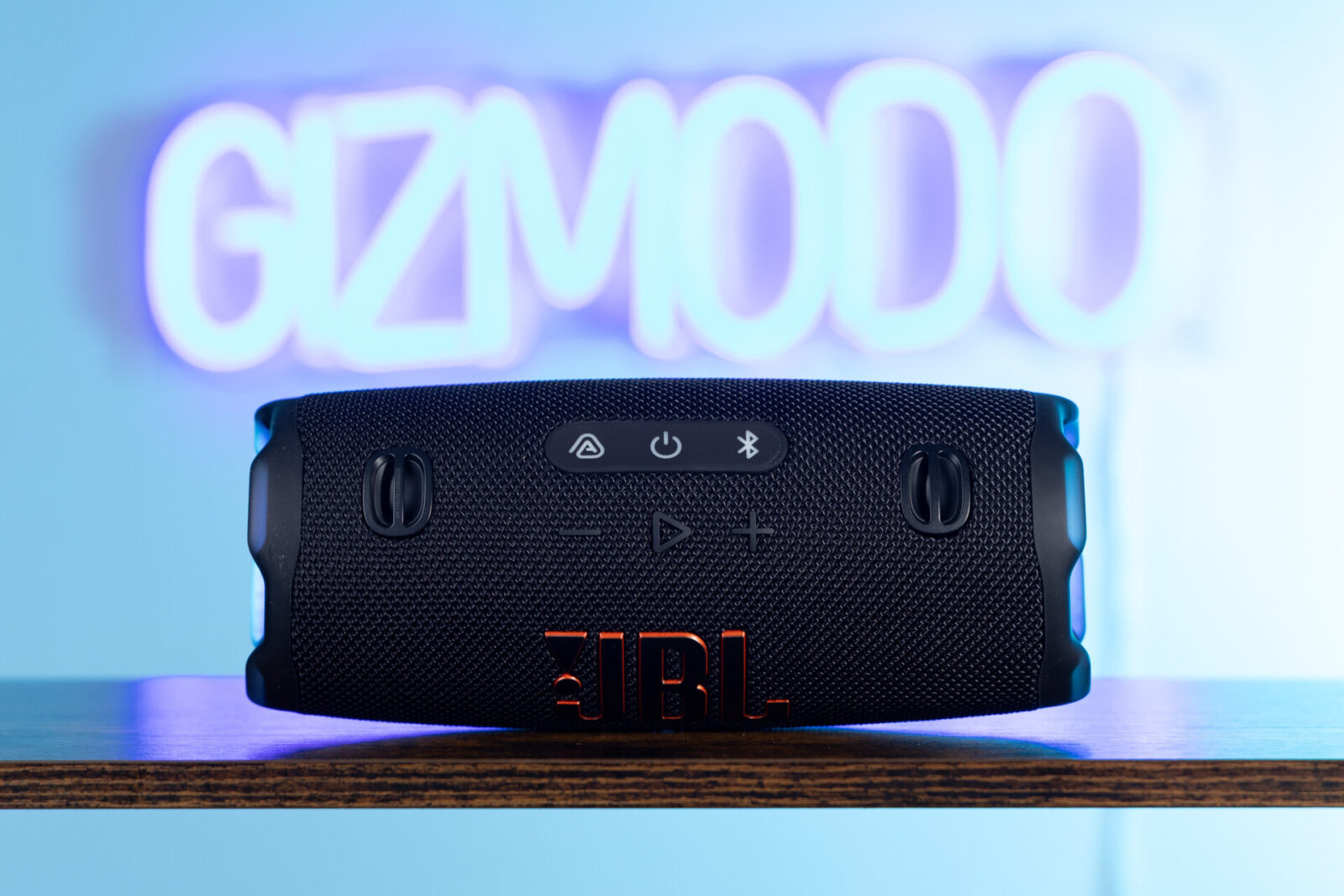 JBL Charge 6 Review: The Champ Is Here