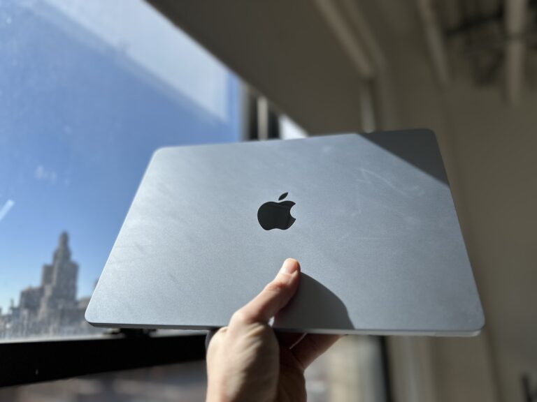 Apple MacBook Air M4 Review: Feeling Ever So Blue