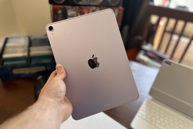 Apple iPad Air With M3 Review: The Odd Man Out for iPads