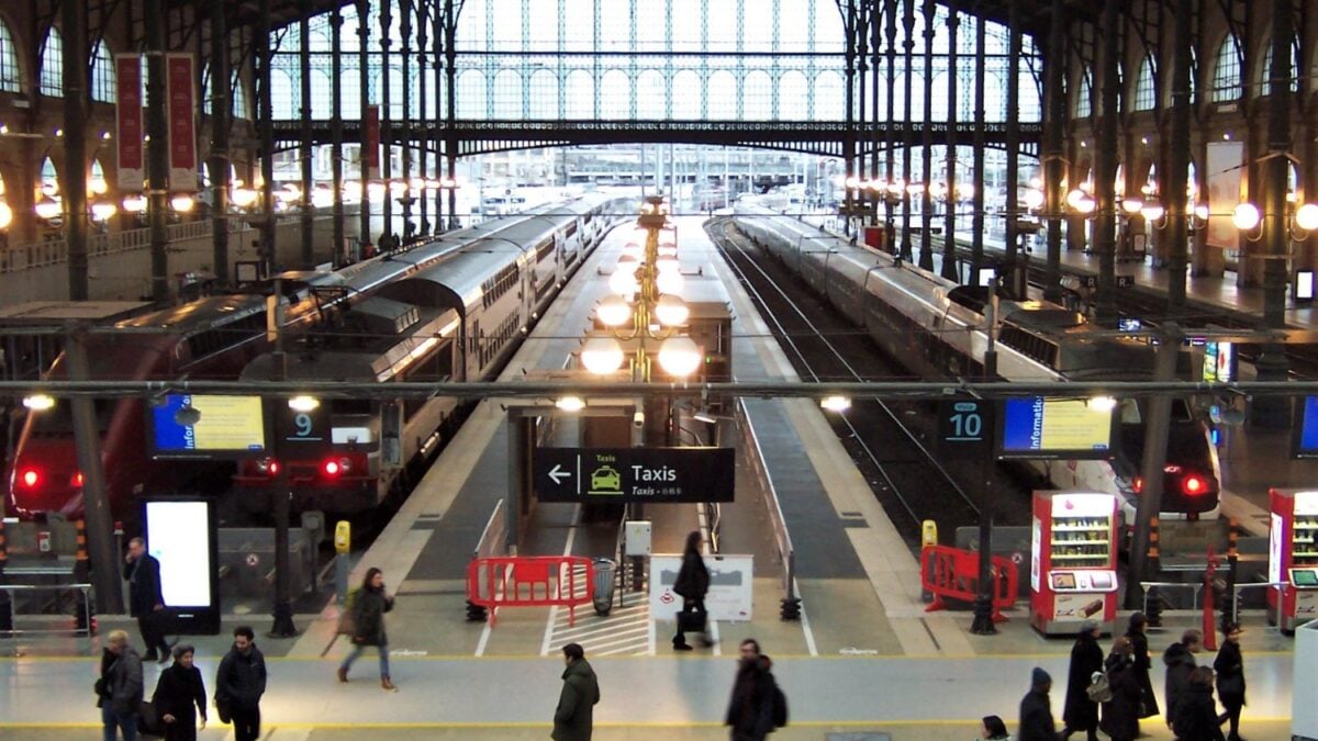 Unexploded WWII Bomb Disrupts Paris Train Traffic, Forcing Major Delays