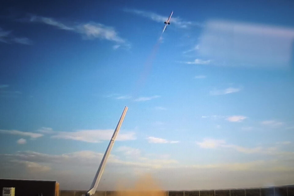Texas Startup's Wild New 'Exploding' Rocket Aces First Flight Test