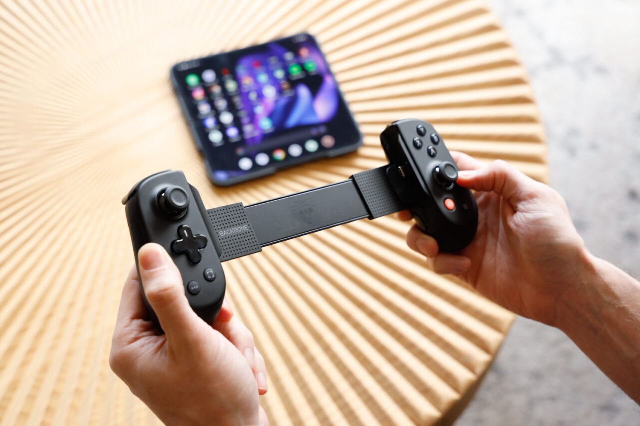 Backbone Pro Review: $170 Is Too Expensive for This Mobile Controller
